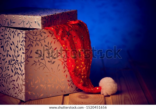 Box Silver Pattern Sticking Out Red Stock Photo 1520451656 | Shutterstock