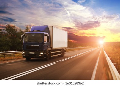 19,046 Box truck on the road Images, Stock Photos & Vectors | Shutterstock