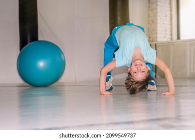 1,347 Bridge pose kid Images, Stock Photos & Vectors | Shutterstock