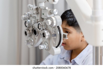 425 Frames do eyeglass Images, Stock Photos & Vectors | Shutterstock