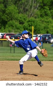 Boy Pitcher Stock Photo 1462152 | Shutterstock