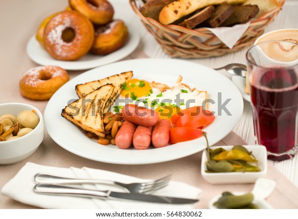 212 Breakfeast Images, Stock Photos & Vectors | Shutterstock