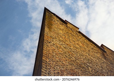 214 Sharp corner roof Images, Stock Photos & Vectors | Shutterstock