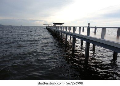 13,577 Bridge sea perspective Images, Stock Photos & Vectors | Shutterstock