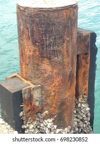 Bridge Pillar Rust Stock Photo 698230852 | Shutterstock