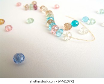 1,312 imágenes de Broken beads - Imágenes, fotos y vectores de stock ...