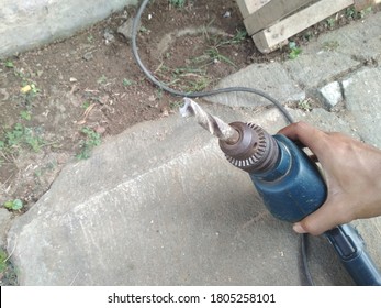 1,134 Broken chisel Images, Stock Photos & Vectors | Shutterstock