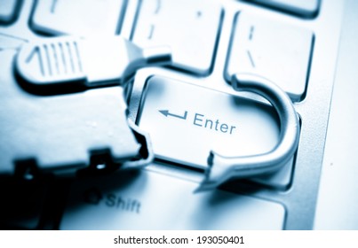 Broken Security Lock On Computer Keyboard Stock Photo 193050401 ...