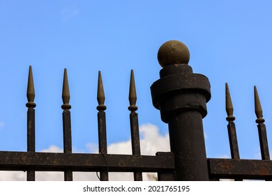 2,186 Sharp Pointed Fence Images, Stock Photos & Vectors | Shutterstock