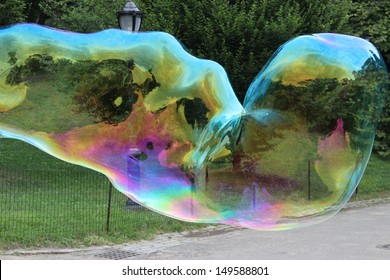 5,119 Giant bubbles Images, Stock Photos & Vectors | Shutterstock