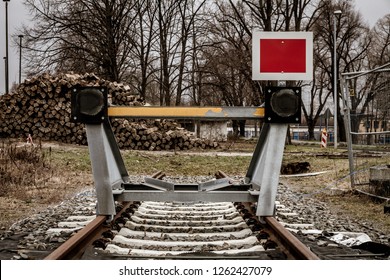 Buffer End Stock Photo 1262427079 | Shutterstock