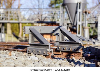 Buffer Stop Ending Rail Tracks Concept Stock Photo 1108516280 ...