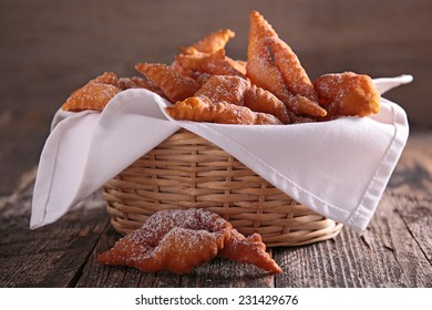 Photo de stock bugne 365934593 | Shutterstock