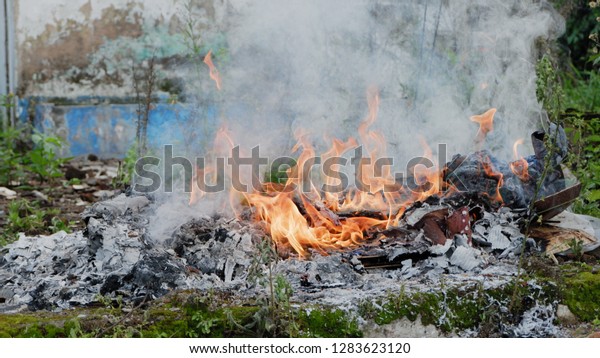 Burning Organic Waste : photo de stock (modifiable) 1283623120 Burning Organic Waste : photo de stock (modifiable) 1283623120