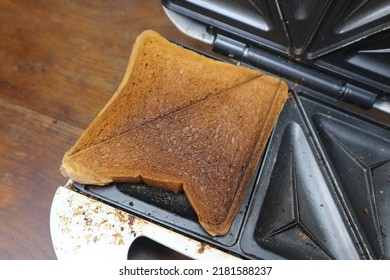 2,523 Burnt Sandwich Stock Photos, Images & Photography | Shutterstock