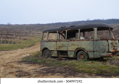 Bus Stock Photo 504997192 | Shutterstock