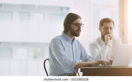 Two Executives Shaking Hands Meeting RoomẢnh có sẵn276036245 | Shutterstock