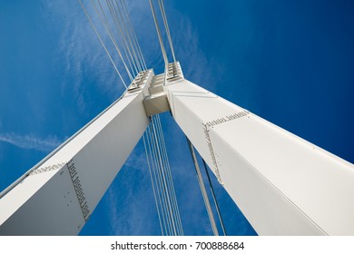 10,248 imágenes de Cable stayed suspension - Imágenes, fotos y vectores ...