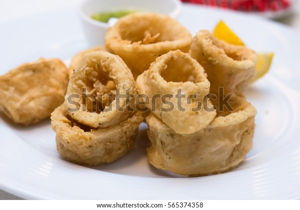 Calamari Stock Photo 565374358 | Shutterstock