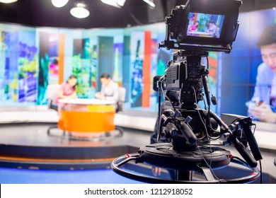 4,868 Talk Show Table Images, Stock Photos & Vectors | Shutterstock