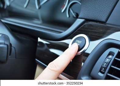 2,320 Girl starting car Images, Stock Photos & Vectors | Shutterstock