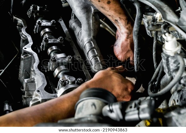 Car Engine Hands Master Stock Photo 2190943863 | Shutterstock
