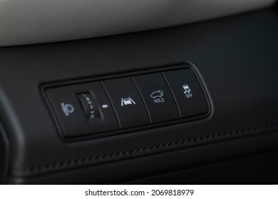 808 Trunk open button Images, Stock Photos & Vectors | Shutterstock