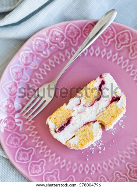 Cardinal Slice Cake Stock Photo 578004796 | Shutterstock
