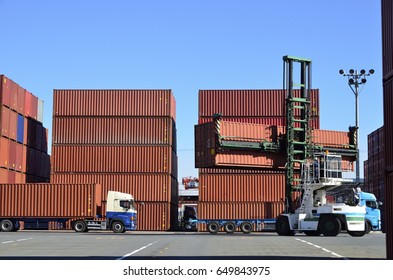 Container Handling Container Truck Picking Container Foto Stok ...