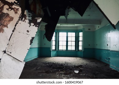Ceiling Falling Down Abandoned Insane Asylum Stock Photo 1600419067 ...