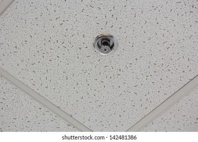3.023 Sprinkler ceiling Gambar, Foto Stok & Vektor | Shutterstock