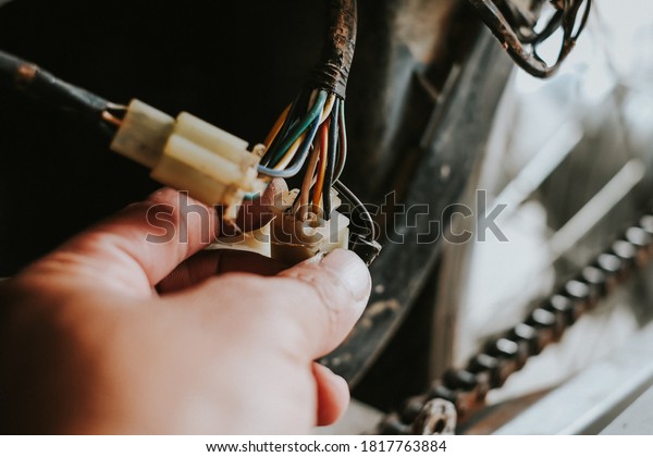 16,419 Car Electric Wire Stock Photos, Images & Photography | Shutterstock