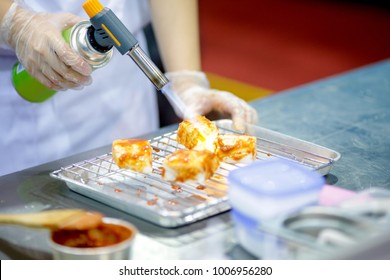 Chef Using Torch Burn Meal Torching Stock Photo 1006956280 | Shutterstock