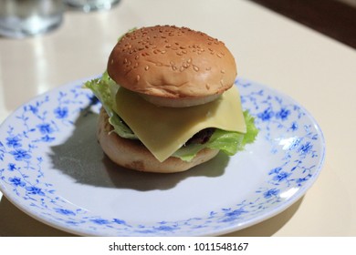 573 Chess burger: immagini, foto stock e grafica vettoriale | Shutterstock