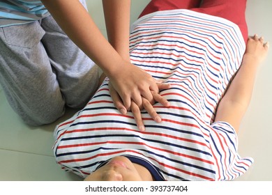 Chest Compression Rescue Cpr Training Safe Foto Stok 393737425 ...