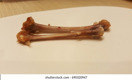 Chicken Bone Stock Photo 690320947 | Shutterstock