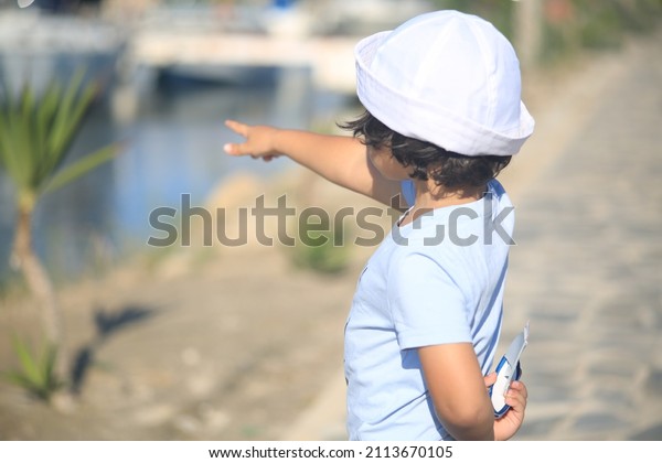 Child Pointing Finger Something Stock Photo 2113670105 | Shutterstock