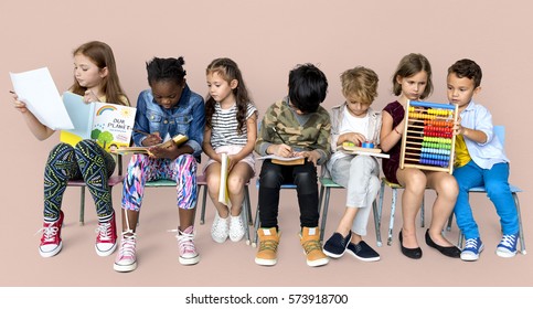 105,972 Group Children Sitting Images, Stock Photos & Vectors ...