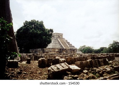 22 Chit zen itza pyramide 이미지, 스톡 사진 및 벡터 | Shutterstock