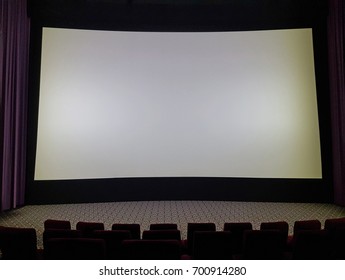 5,655 Movie theater blank screen Images, Stock Photos & Vectors ...