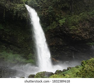9 Curug ciparay Images, Stock Photos & Vectors | Shutterstock