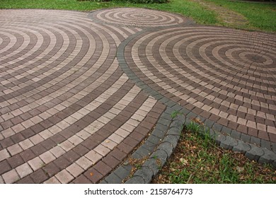 13,389 Circle brick pattern Stock Photos, Images & Photography ...