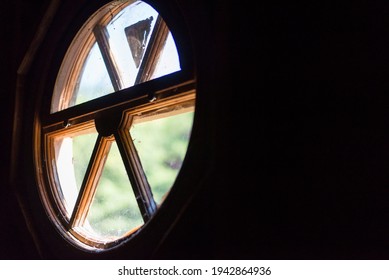 Segmented window : 2 015 images, photos et images vectorielles de stock ...