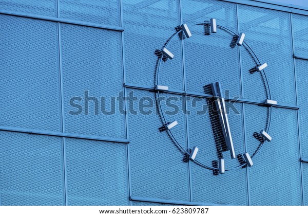 Clock On Building Stock Photo 623809787 | Shutterstock
