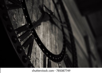 875 imágenes de Creepy clock - Imágenes, fotos y vectores de stock ...