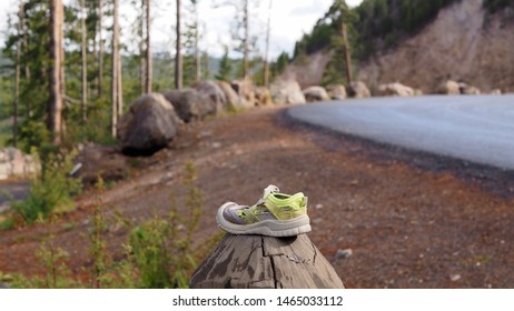 433 Wallpaper kids shoes Stock Photos, Images & Photography | Shutterstock