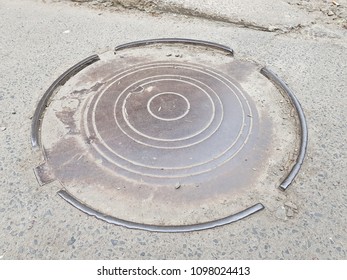 53 Triangle manhole cover Images, Stock Photos & Vectors | Shutterstock