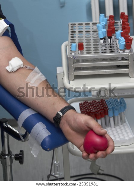 Close Blood Extraction Lab Stock Photo 25051981 | Shutterstock