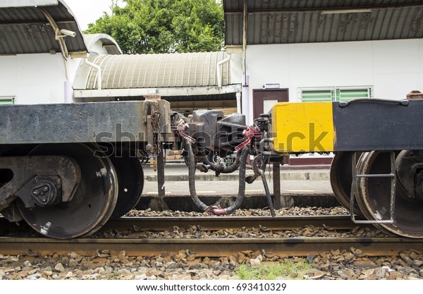 Close Coupler Body Joint Knuckle Train Stock Photo 693410329 | Shutterstock