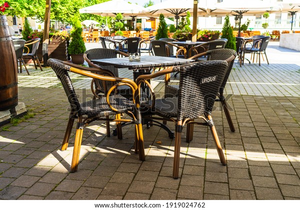 145 Resturant Outside Images, Stock Photos & Vectors | Shutterstock